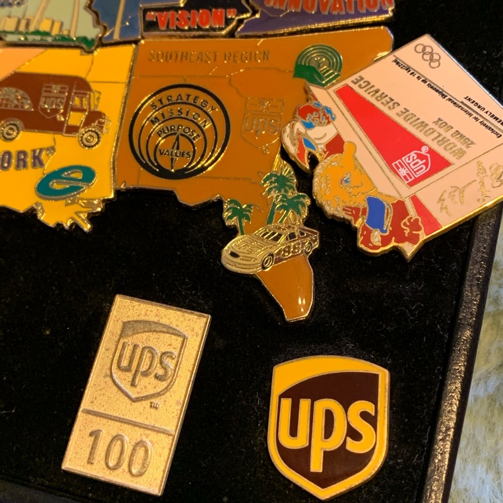 Ups Collector/Commemorative Pins - Gem